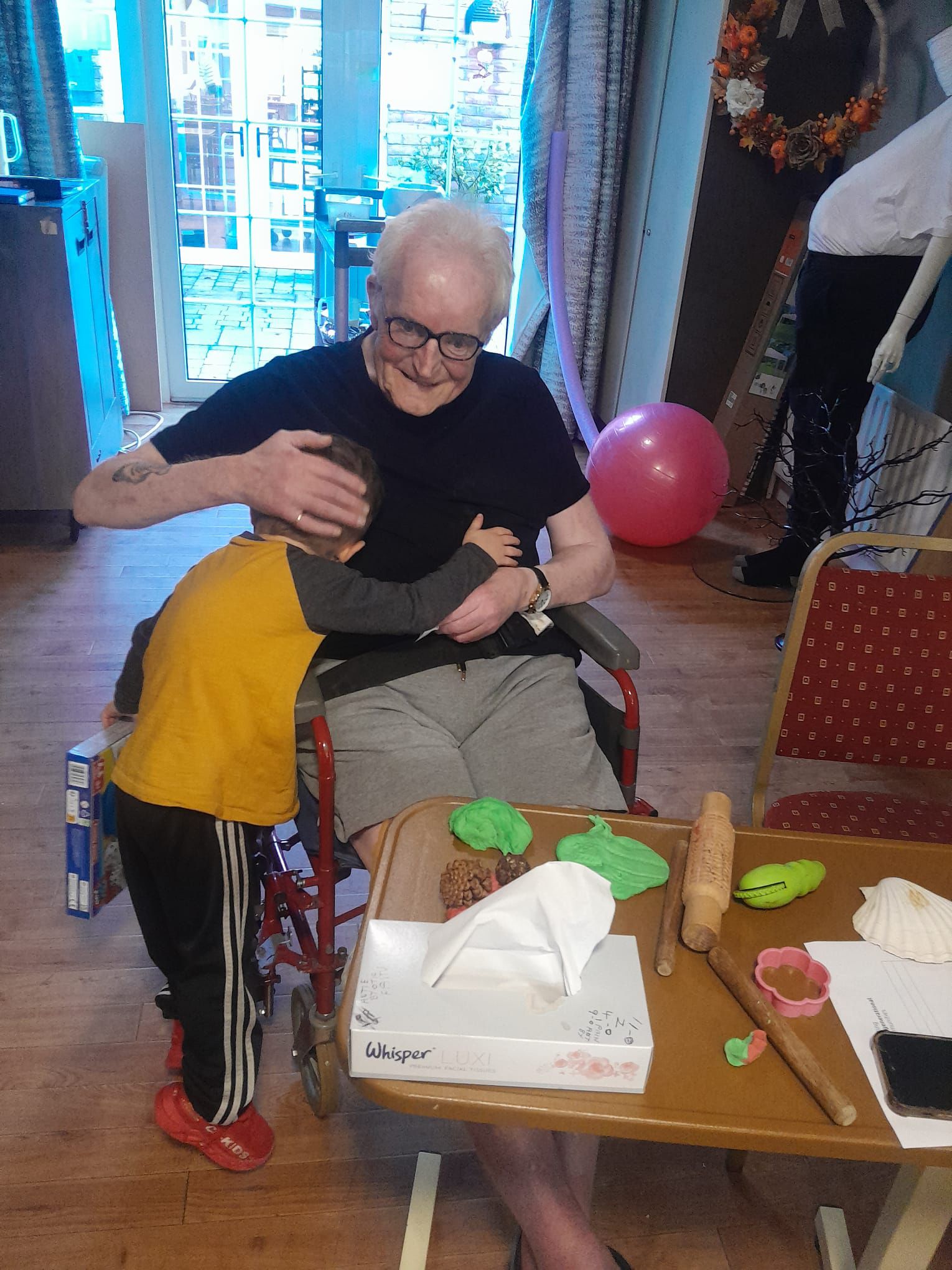 Magic Roundabout children create a special bond with Millcroft Care ...