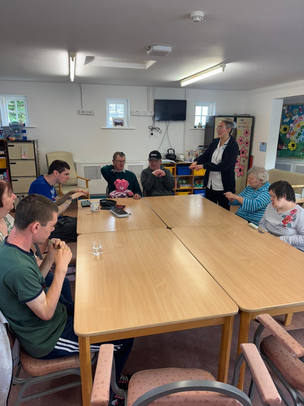 Tir Navar Service Users With Annie During Makaton Class | Western ...