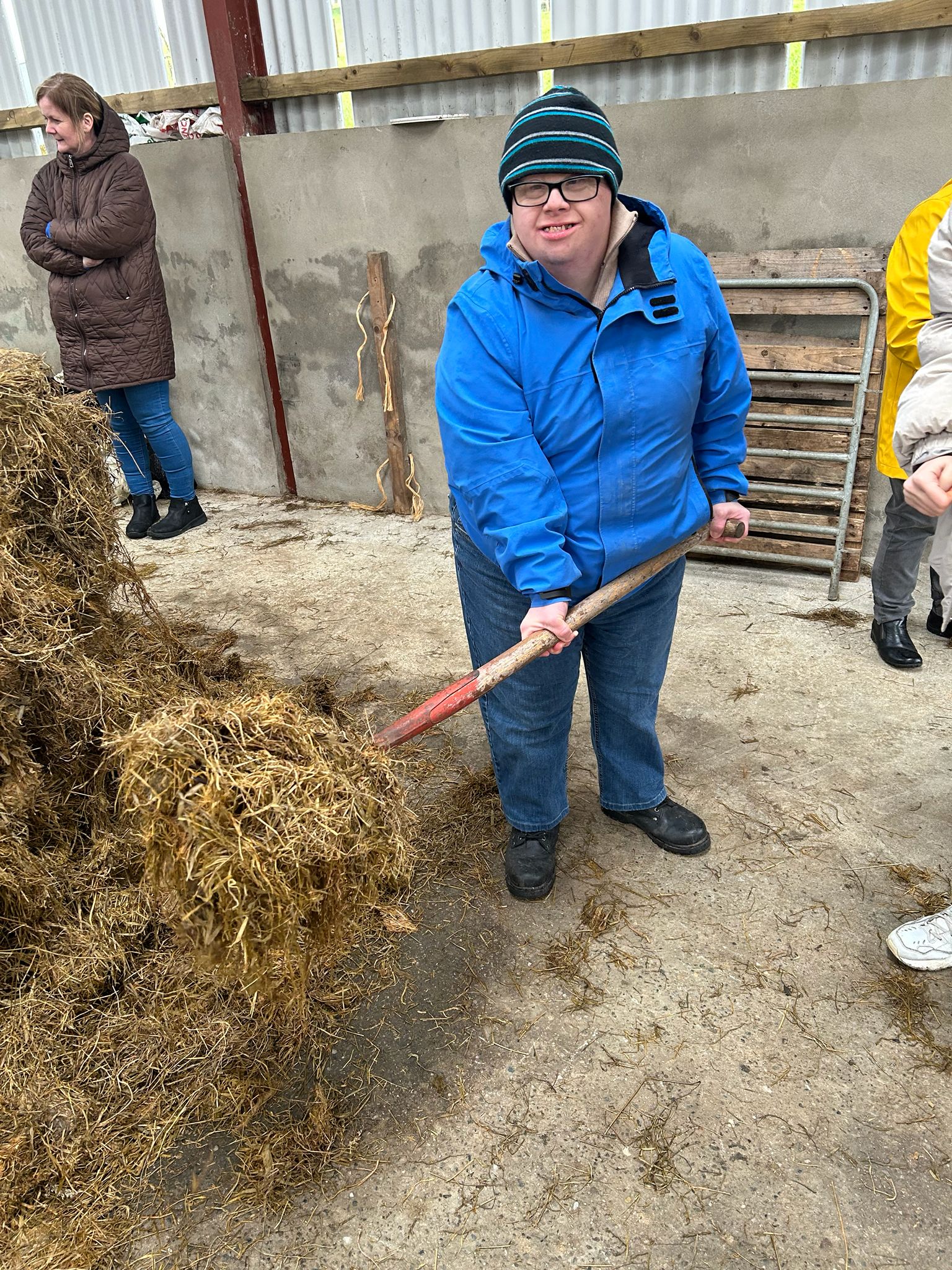 Kevin Hagan Helps To Feed The Animals At Butterlope Farm | Western ...